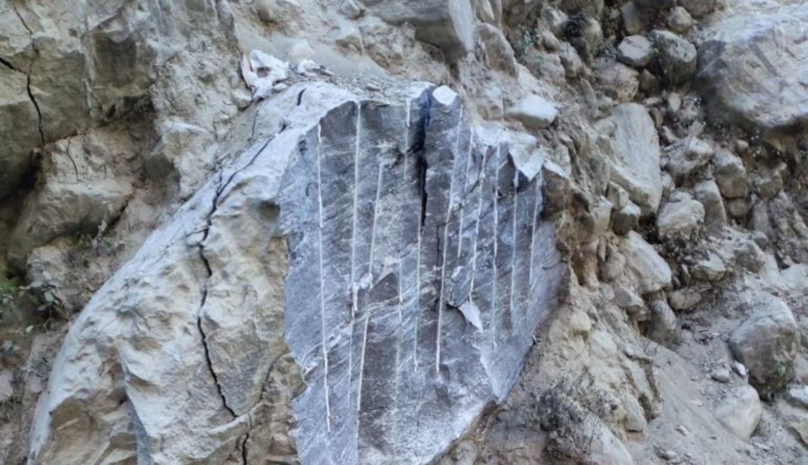 Expert Rock Breaking Techniques